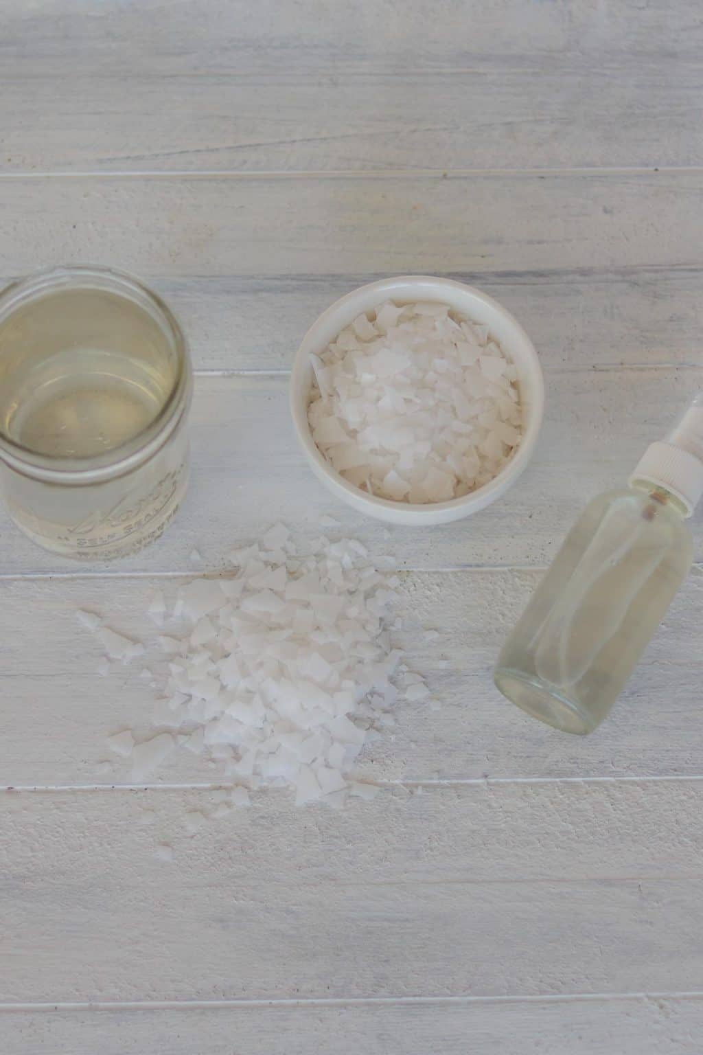 How to Make Magnesium Oil from Flakes - Bumblebee Apothecary